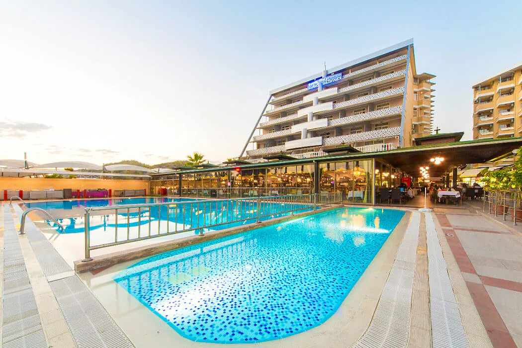 Hotel Doganay Beach Club w Turcji - opinie i ceny 2024 - Tanie Wakacje