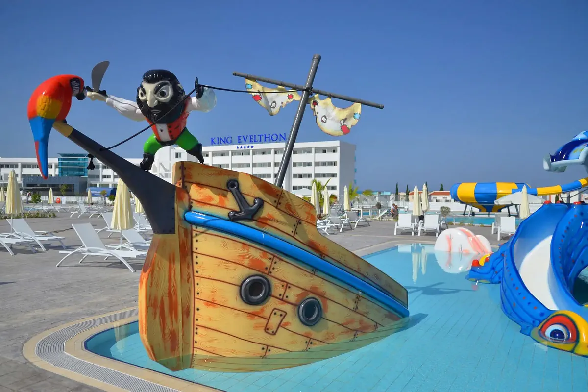 King Evelthon Beach Hotel and Resort na Cyprze - opinie i ceny 2026 ...